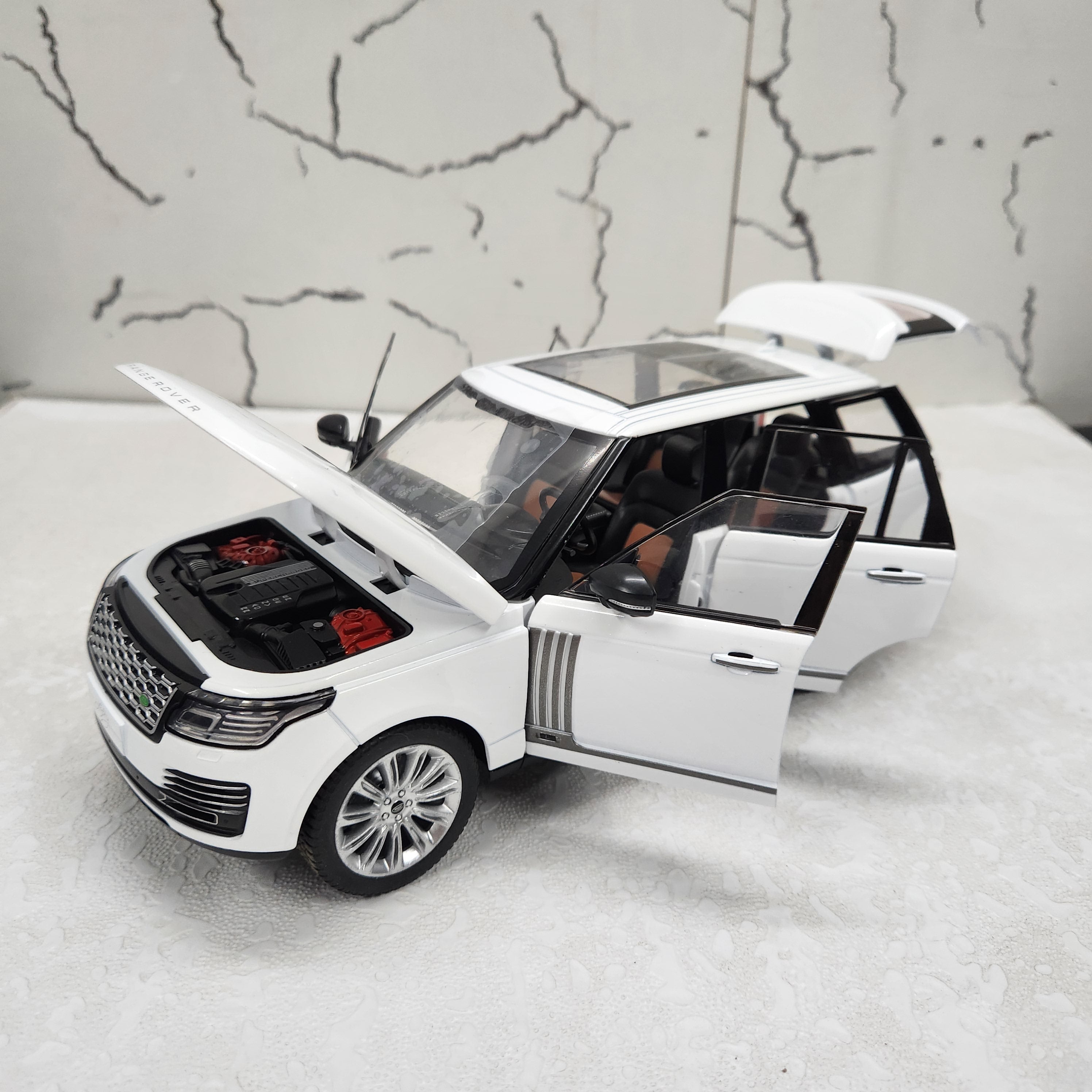 Range Rover Diecast Metal Car - Kaarr