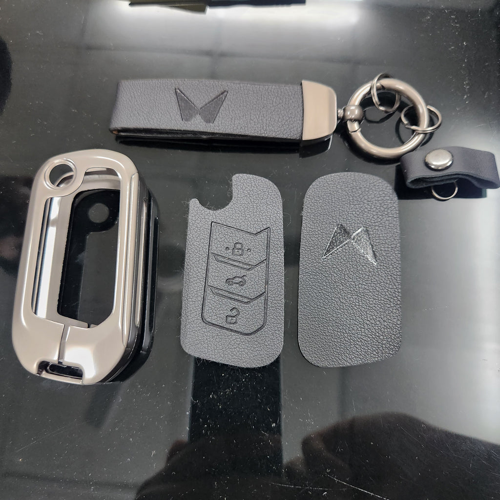Mahindra XUV700/Scorpio/XUV300 New Flip Key Luxury Metal Alloy Leather ...